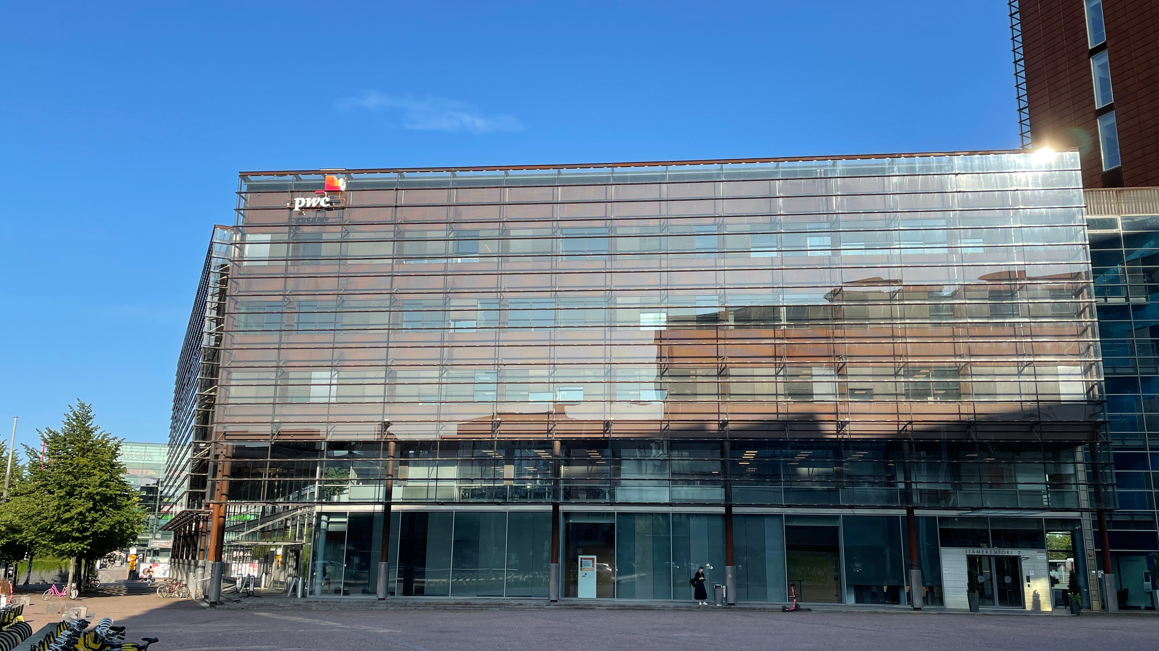 Contact information - About us - PwC